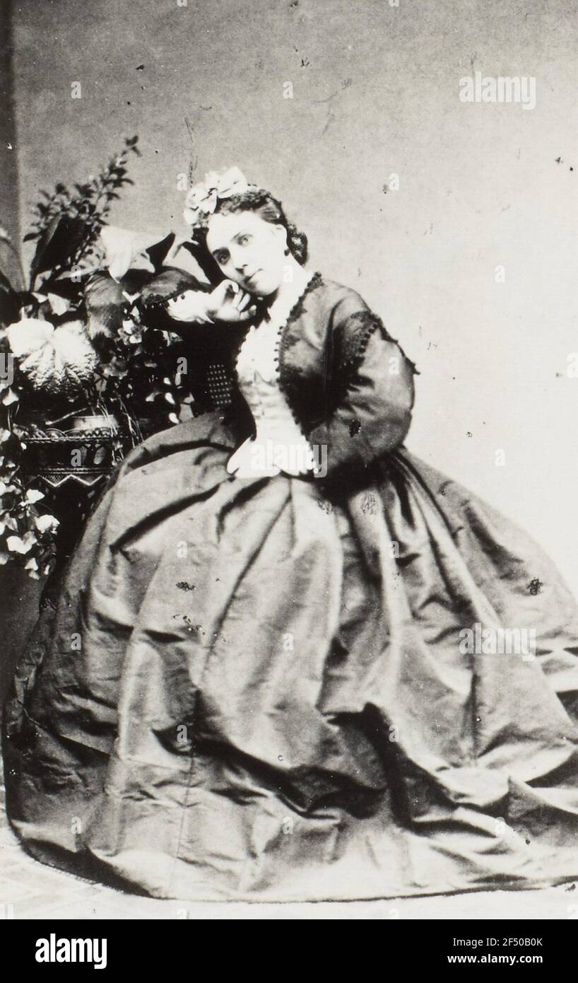 Portrait Axinia Langenhaun (1843-1911; actress). Albumin tray on ...