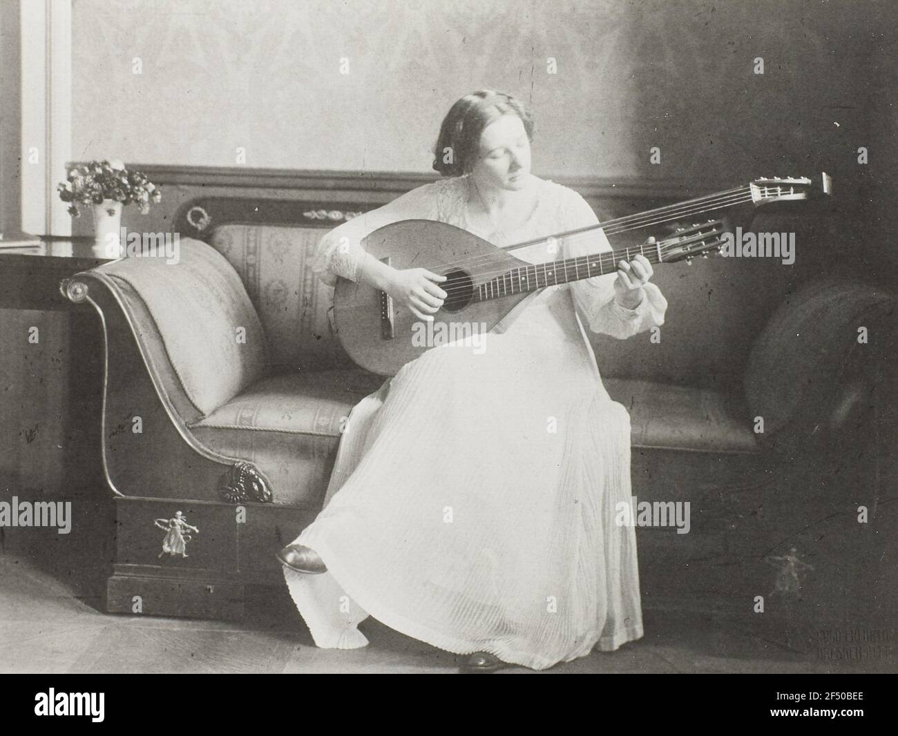 Girl With Lute High Resolution Stock Photography and Images - Alamy