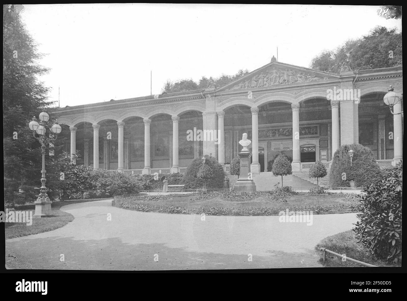 Trinkle hi-res stock photography and images - Alamy