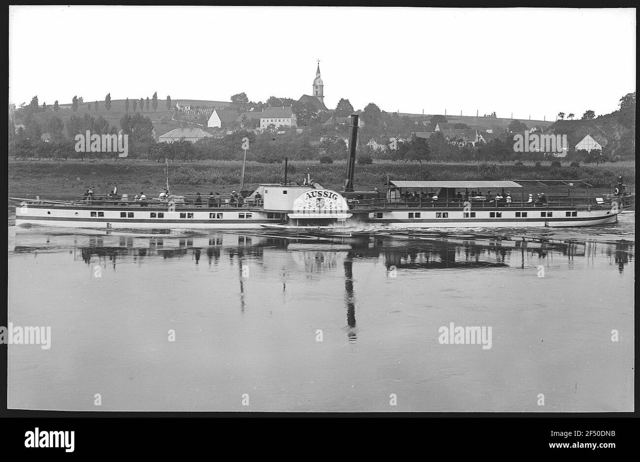 Foreign ships Black and White Stock Photos & Images - Alamy