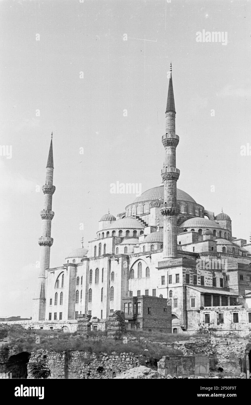 Blue mosque turkish sultan Black and White Stock Photos & Images - Alamy