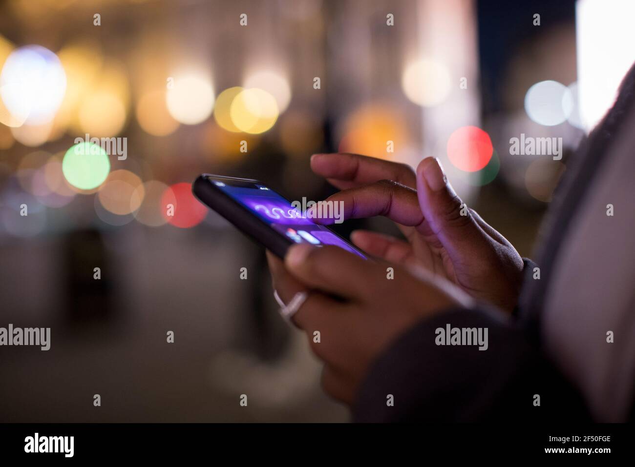 Woman check up smart phone hi-res stock photography and images - Alamy