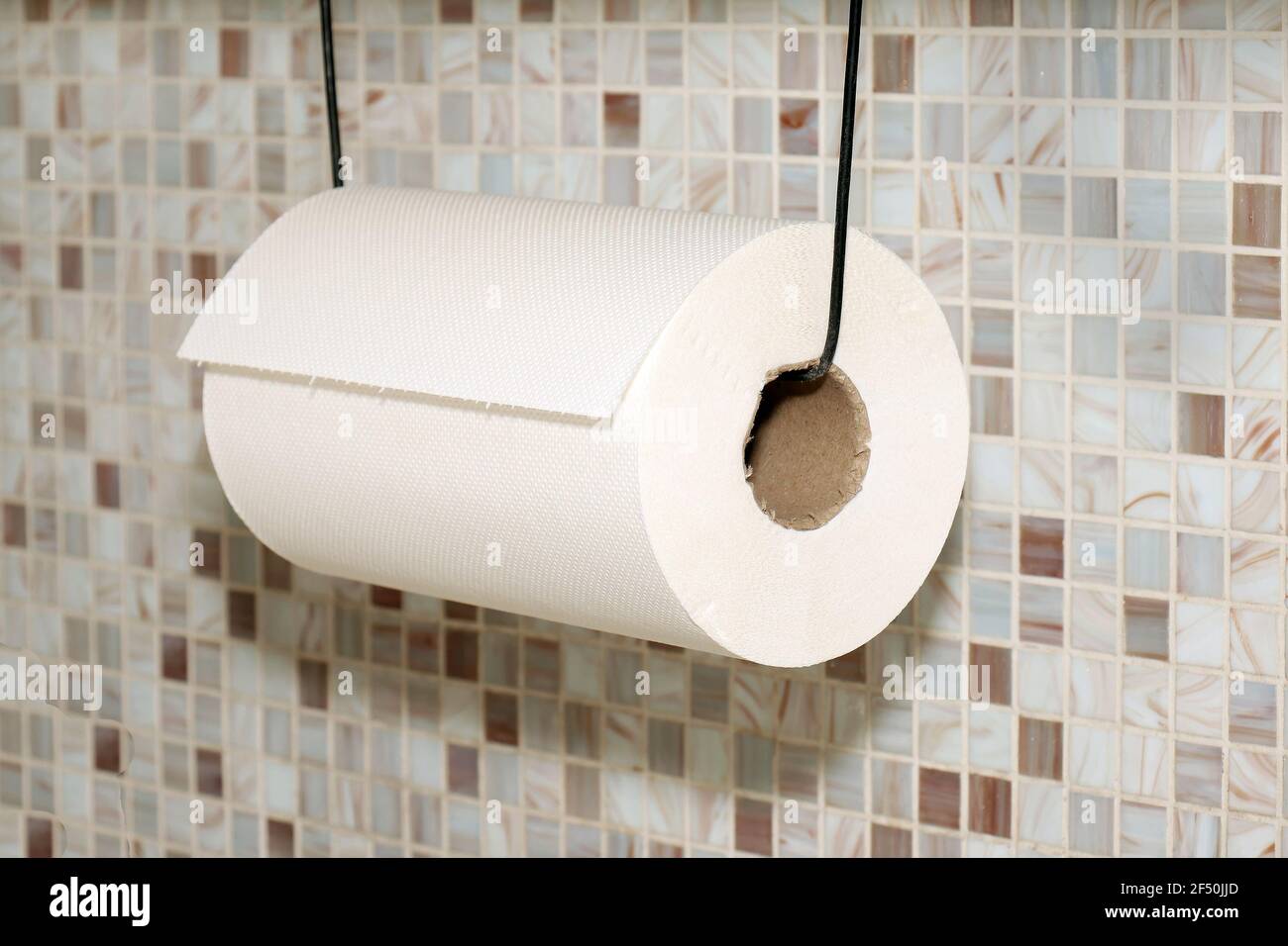 Paper towel roll hi-res stock photography and images - Alamy