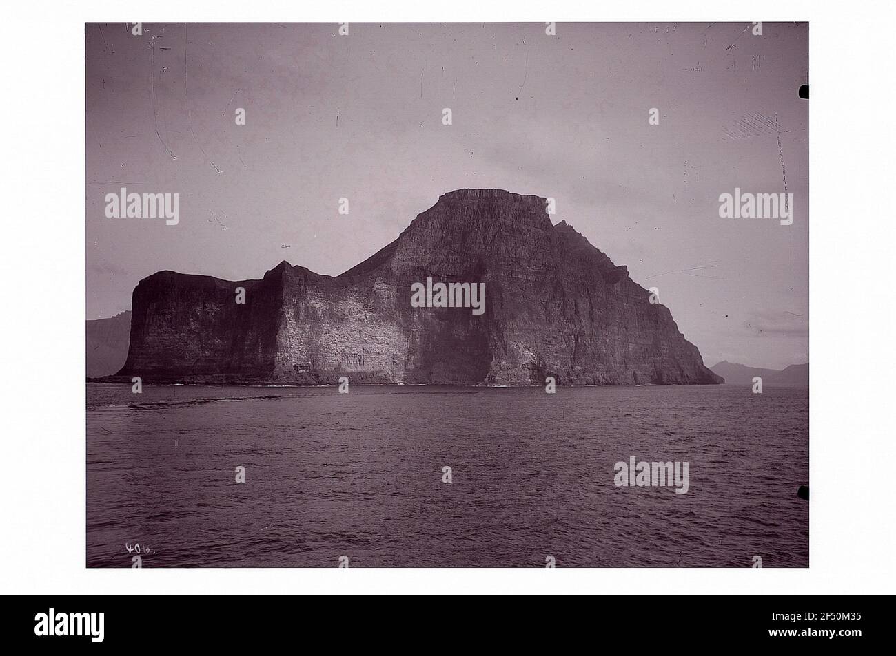 Bird rocks near Westmen Islands Stock Photo - Alamy