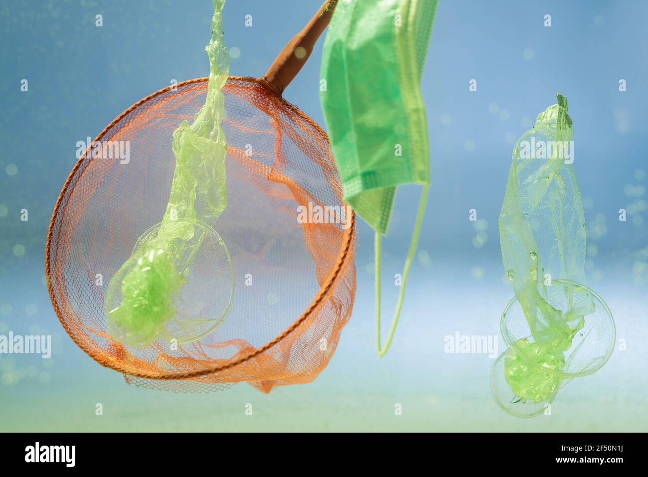 Scoop net hi-res stock photography and images - Alamy