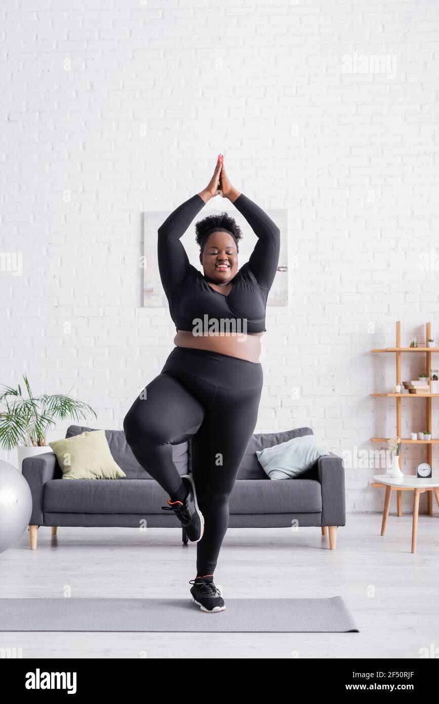 Plus pose hi-res stock photography and images - Alamy