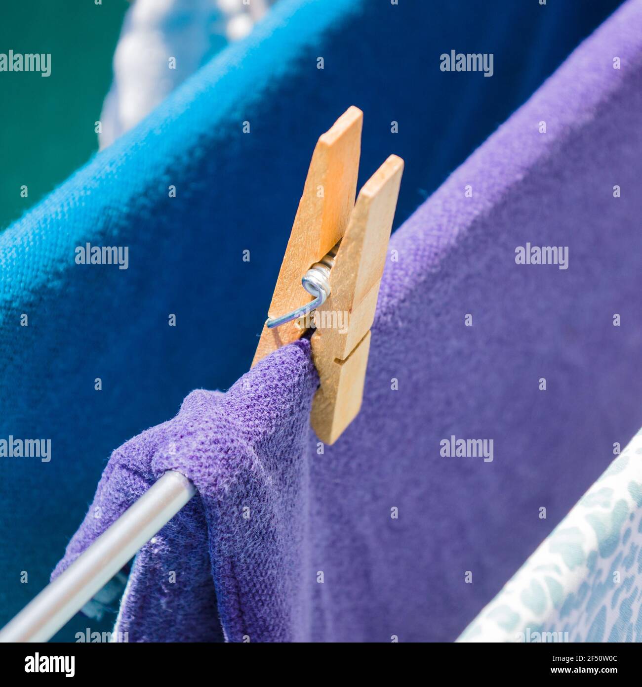 Attached pin hi-res stock photography and images - Alamy