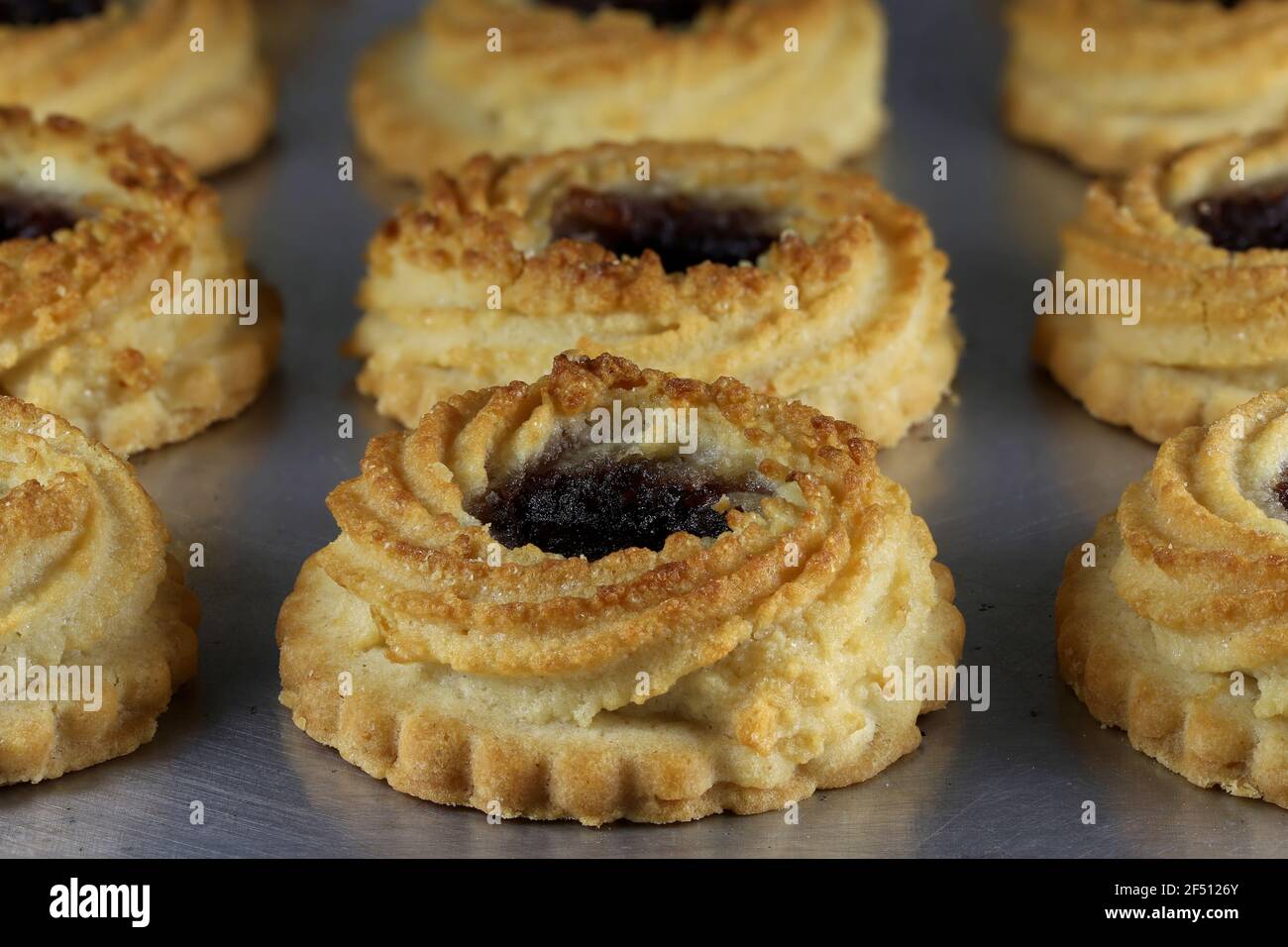 German cookie hi-res stock photography and images - Alamy