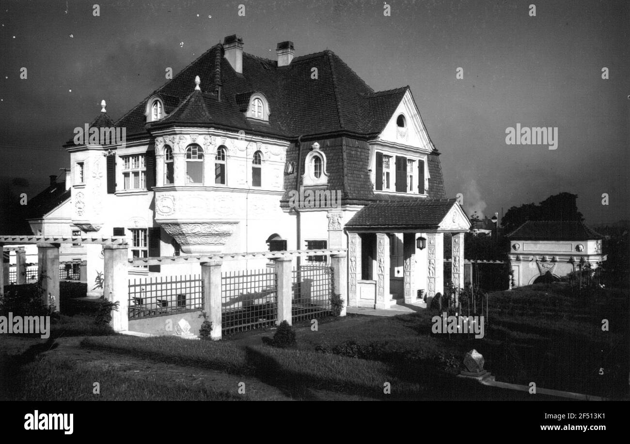 Roßwein. Villa of the shoe manufacturer Carl Fuchs, at the station 1 ...