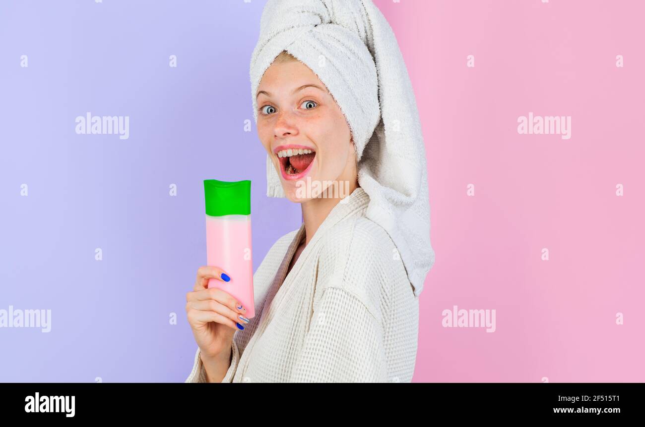 Girl in shower with shampoo in hair hi-res stock photography and images ...