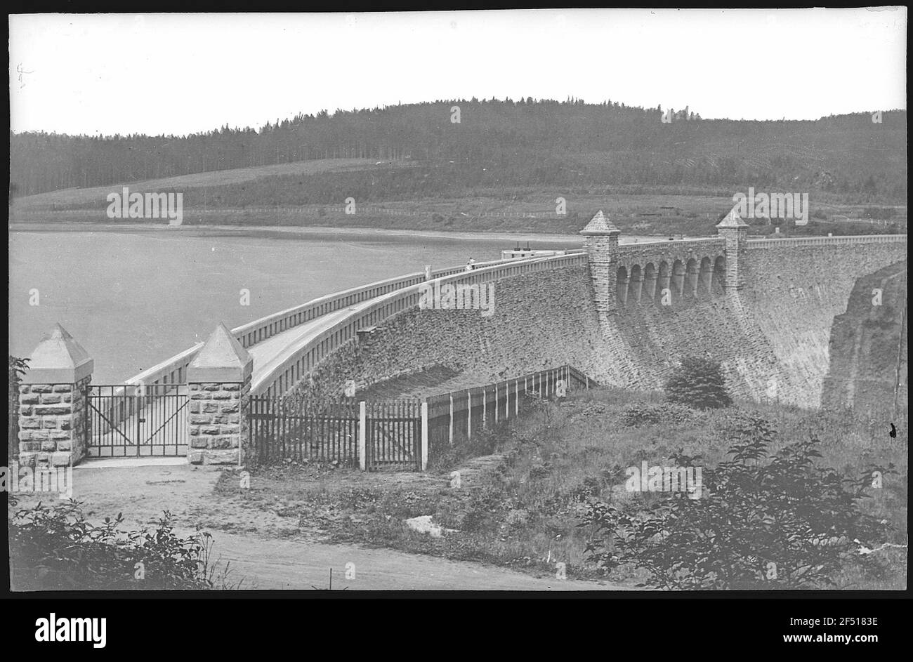 Nineteenhain. Upper dam Stock Photo - Alamy