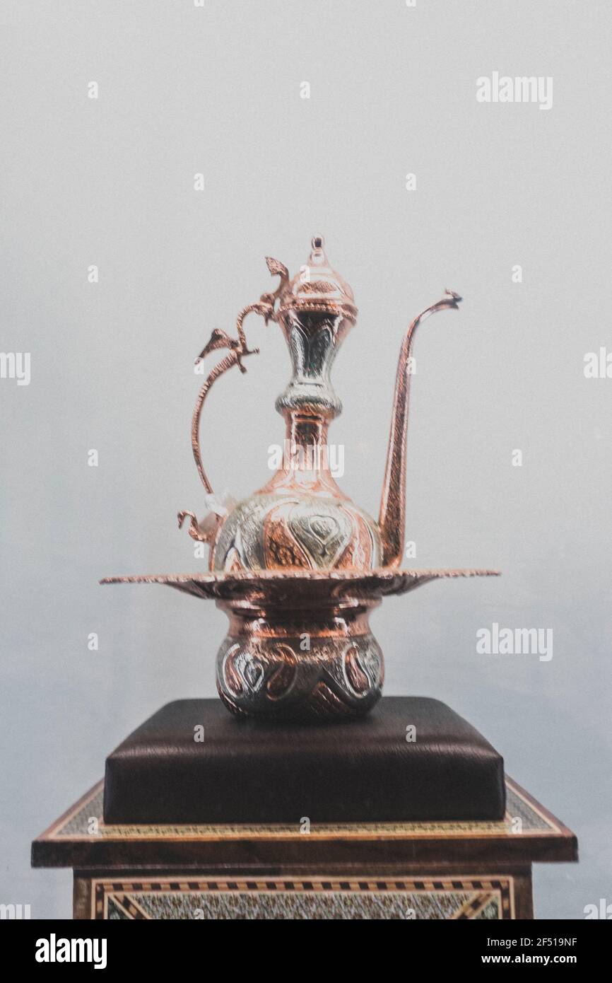 vintage golden jug oriental vintage style collection luxury royal Stock ...