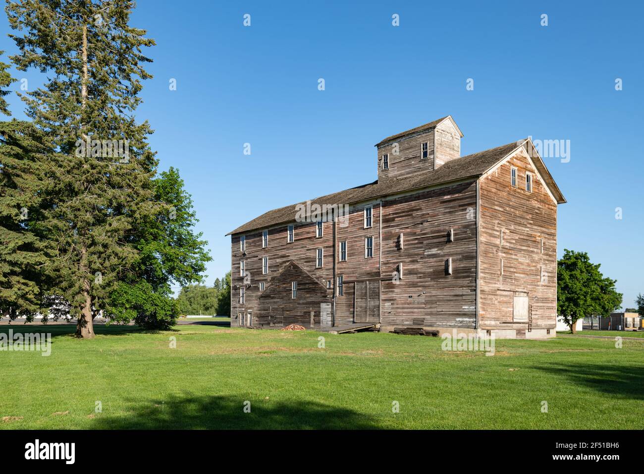JC Barron Flour Mill in Oakesdale Washington State stands as the last ...