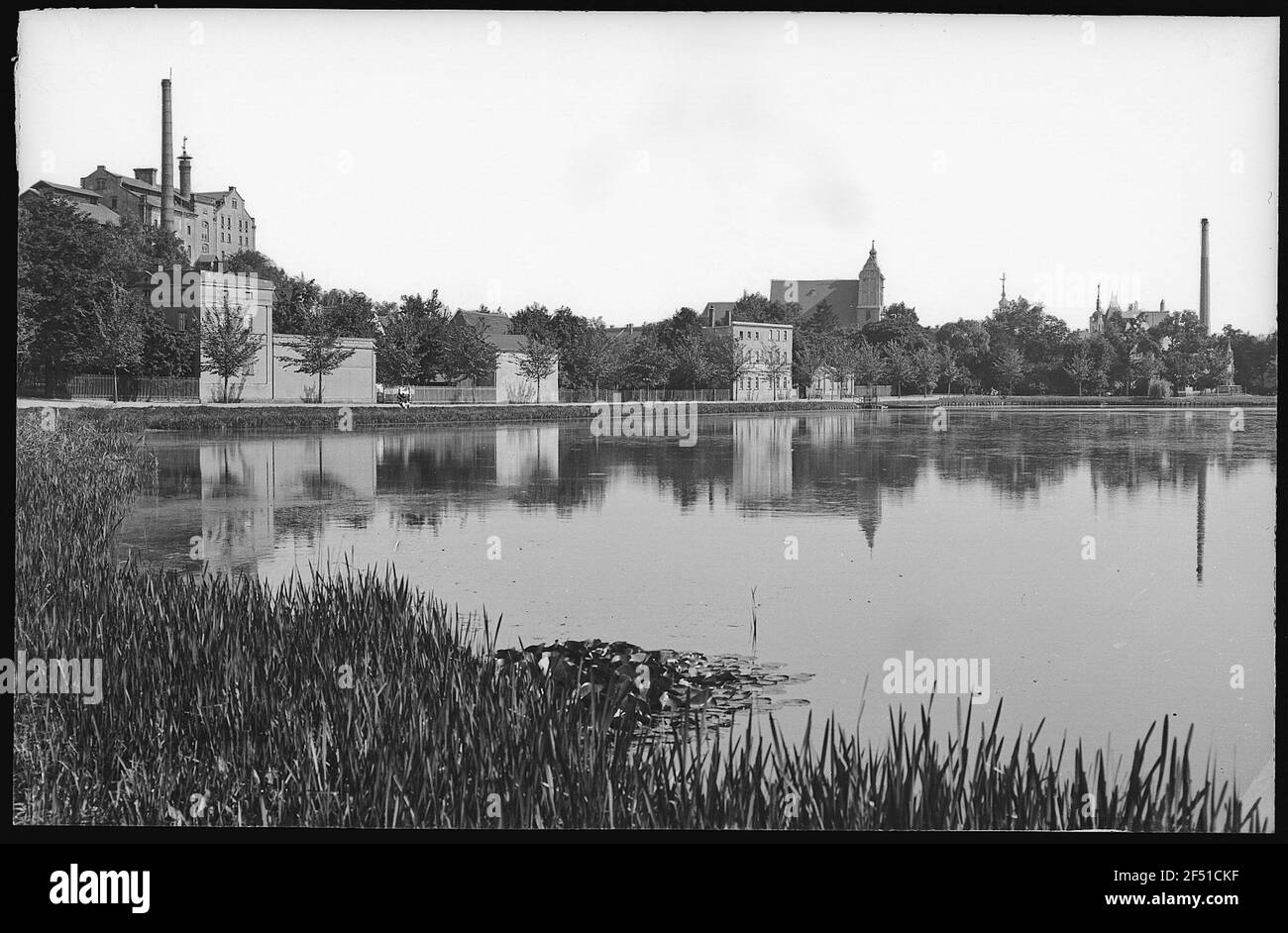 Get wider Black and White Stock Photos & Images - Alamy