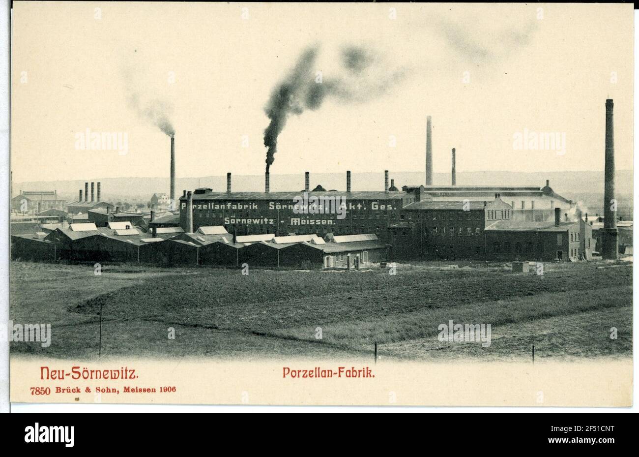 Early porcelain production hi-res stock photography and images - Alamy