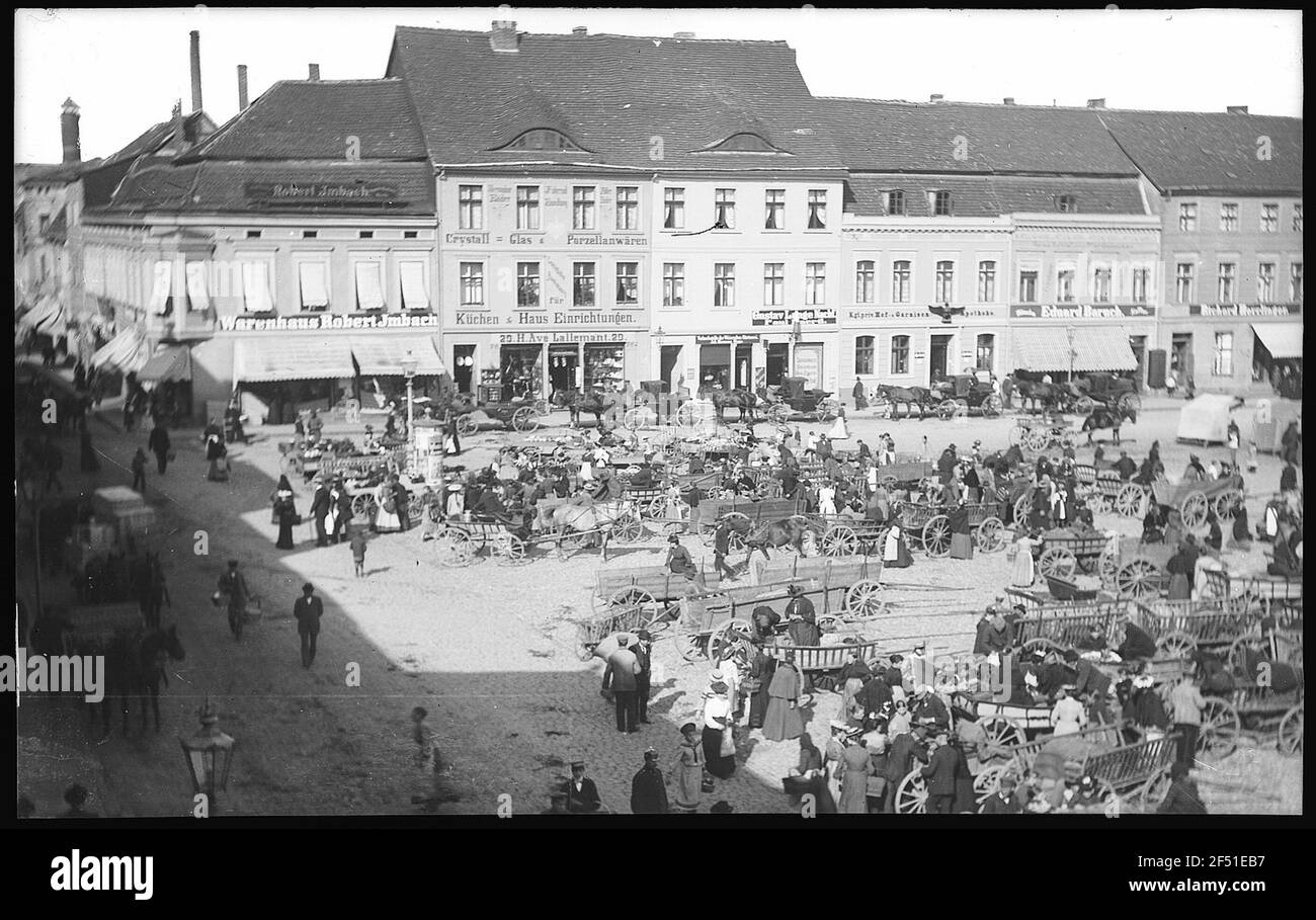 Trade trolley Black and White Stock Photos & Images - Alamy
