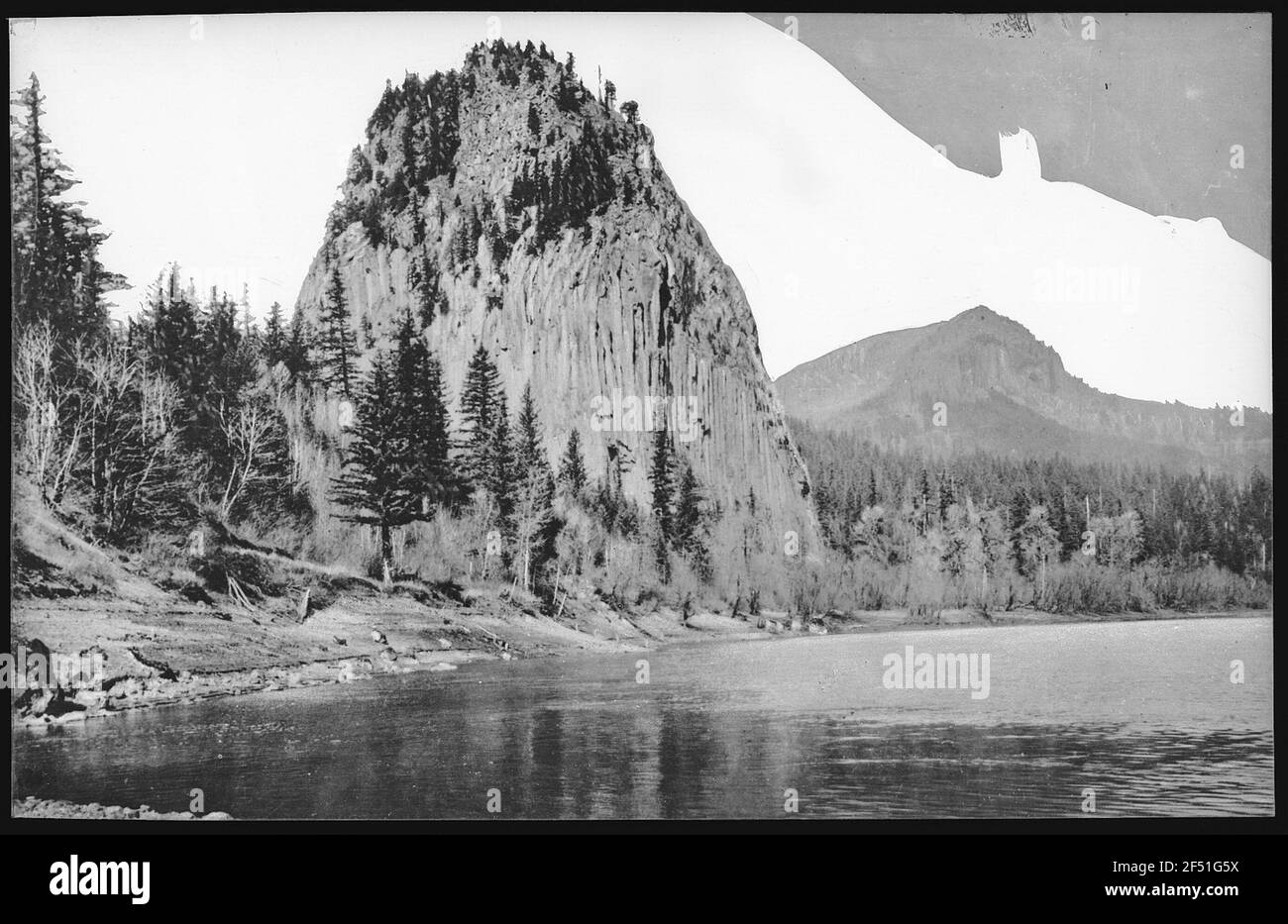 Oregon. Castle Rock on the Columbia River Stock Photo - Alamy