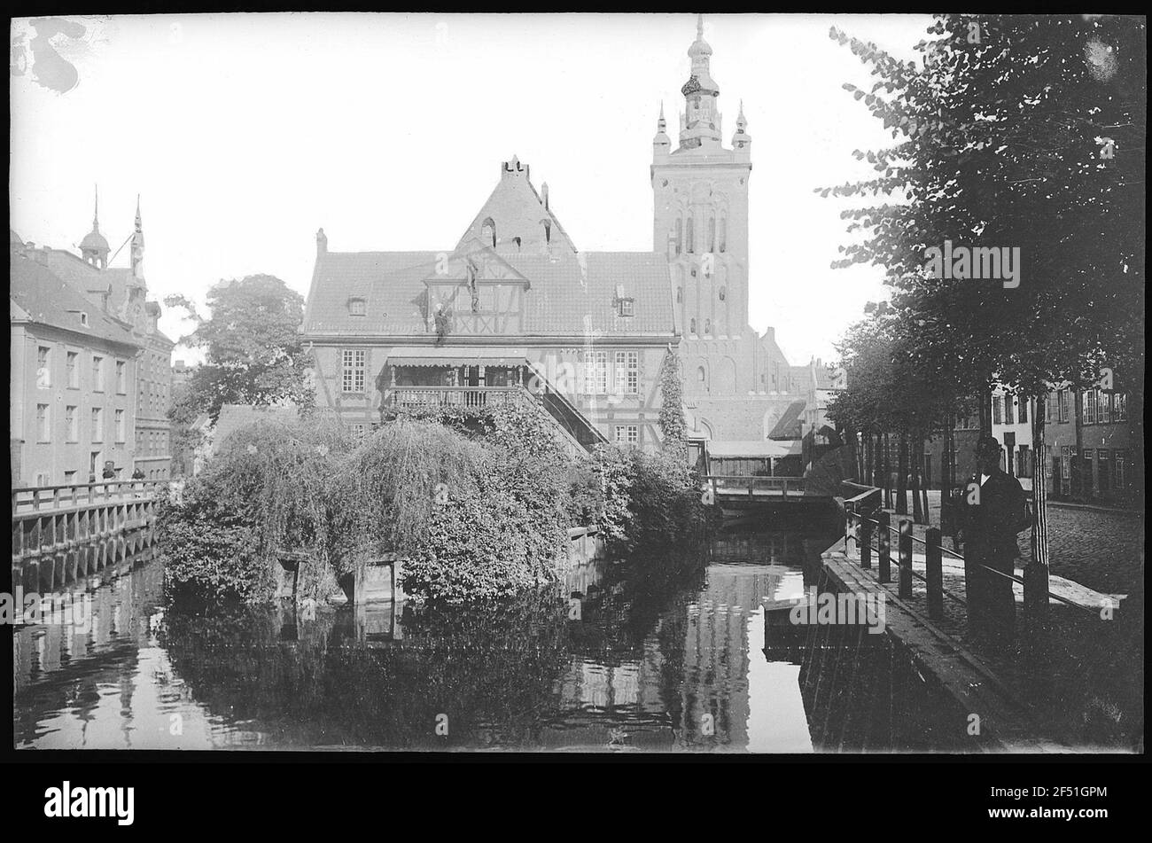 Industrial revolution big city hi-res stock photography and images - Alamy