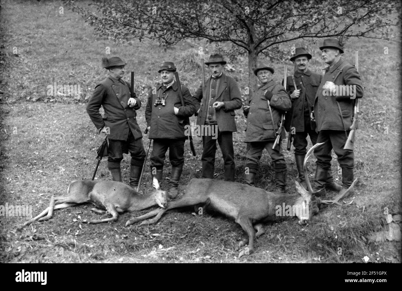Traditional hunting practice Black and White Stock Photos & Images - Alamy