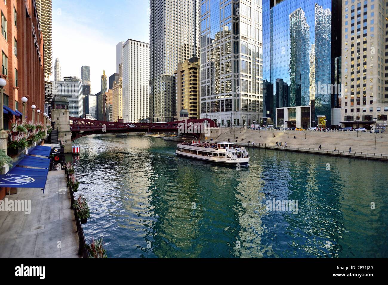 Chicago river with water taxi hi-res stock photography and images - Alamy