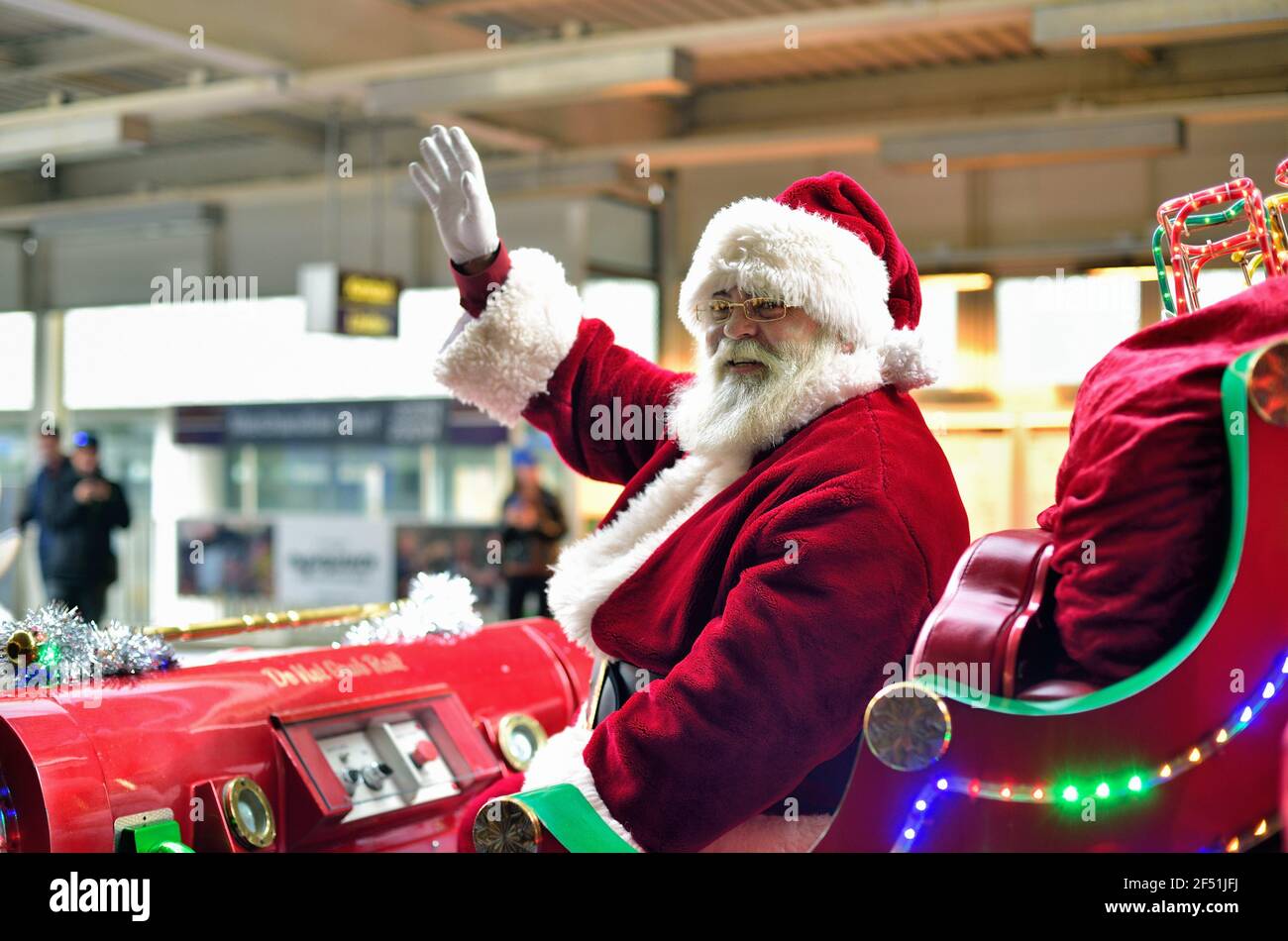 Usa illinois chicago merchandise mart hi-res stock photography and ...