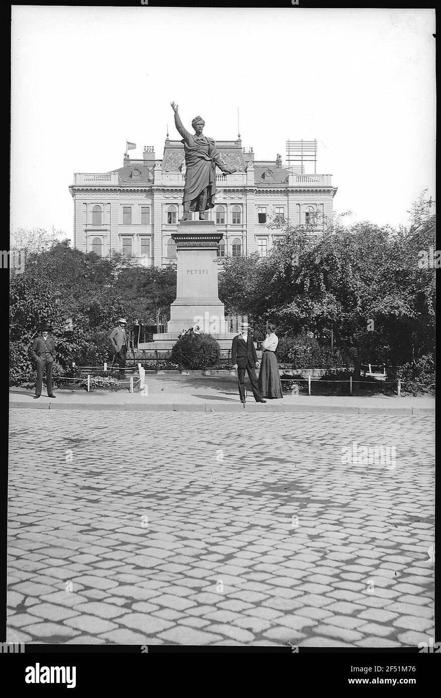 Monument 19th century poet Black and White Stock Photos & Images - Alamy