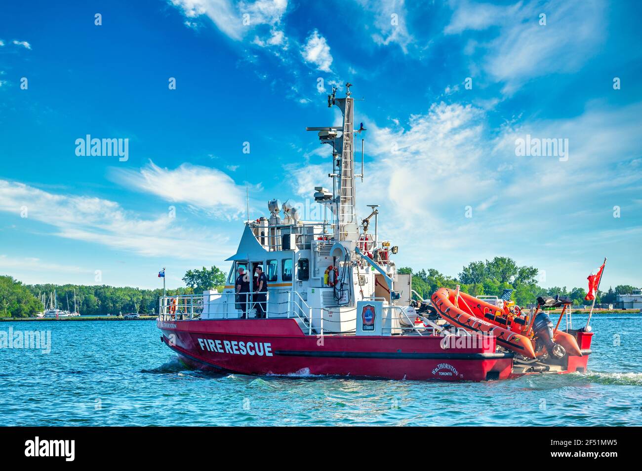 Fireboat and fire hi-res stock photography and images - Alamy