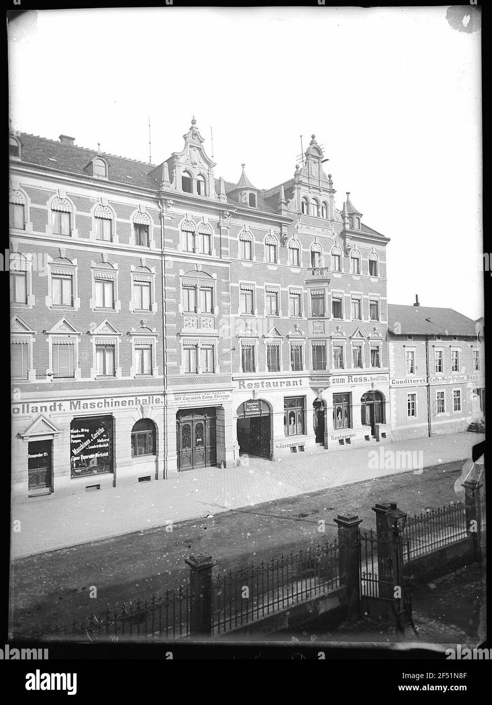 Restaurant tradition Black and White Stock Photos & Images - Alamy