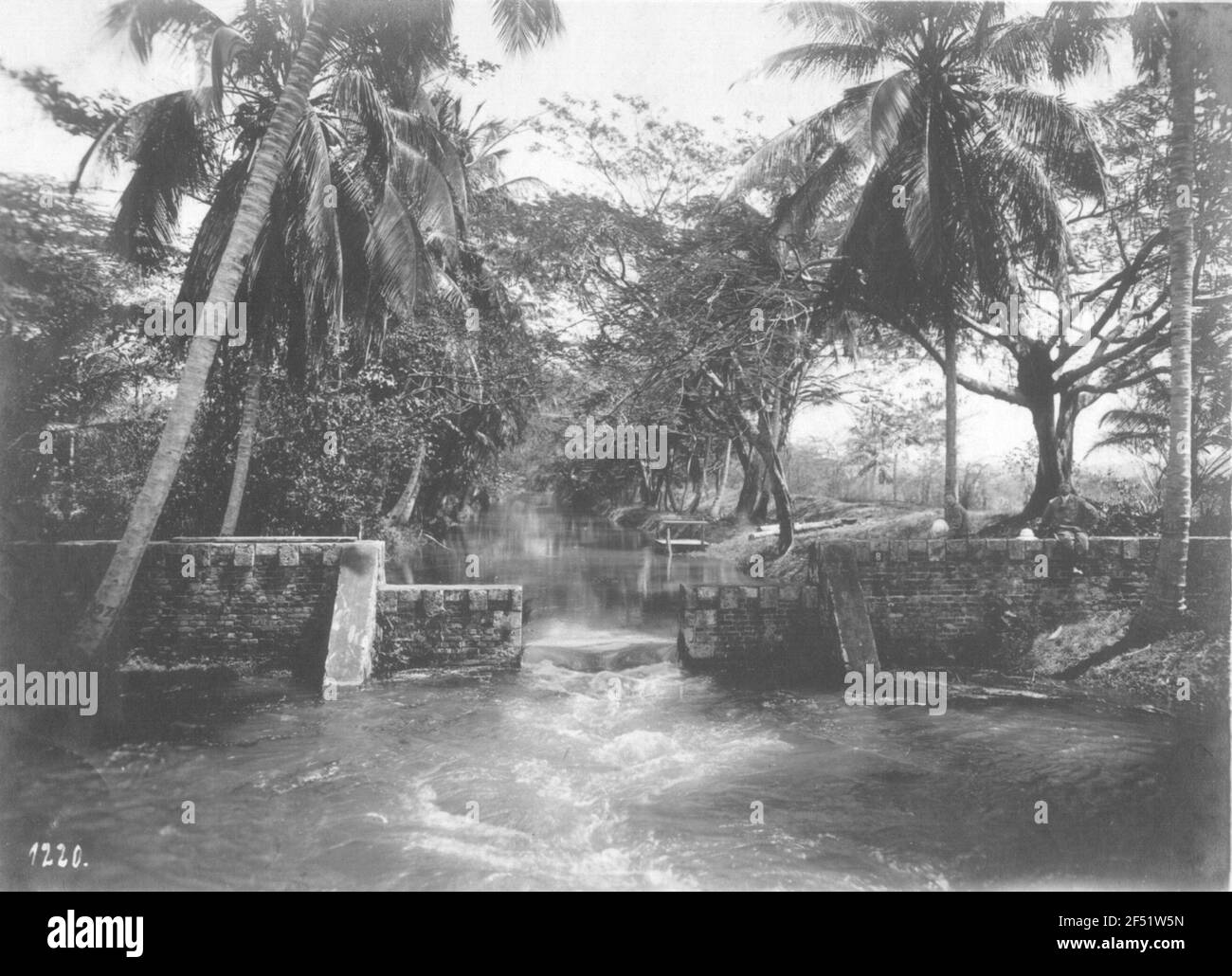 Irrigation system river Black and White Stock Photos & Images - Alamy