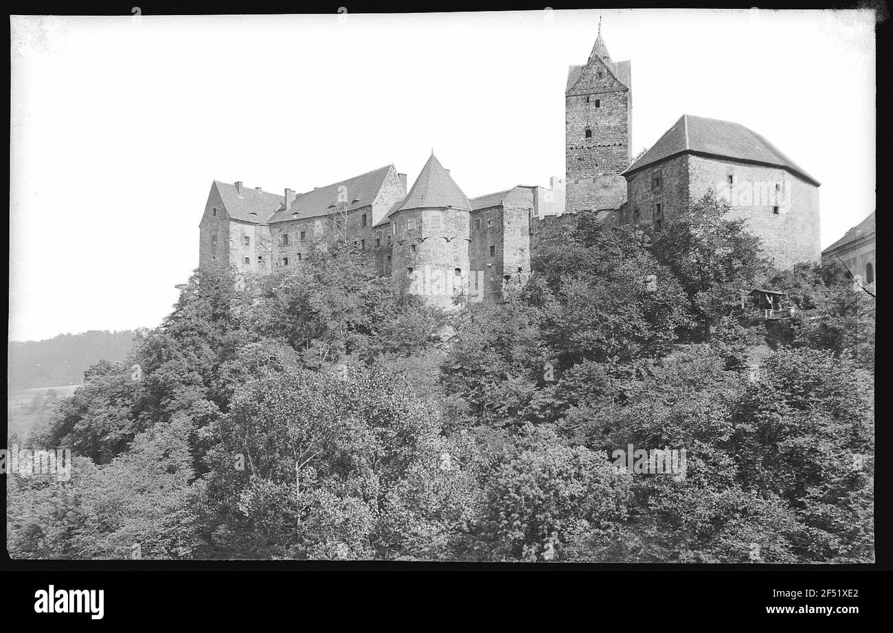 Burg elbogen hi-res stock photography and images - Alamy