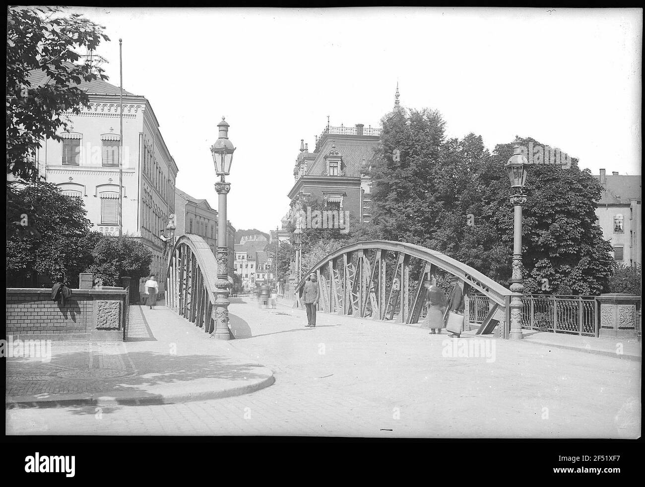 Majestic queen Black and White Stock Photos & Images - Alamy
