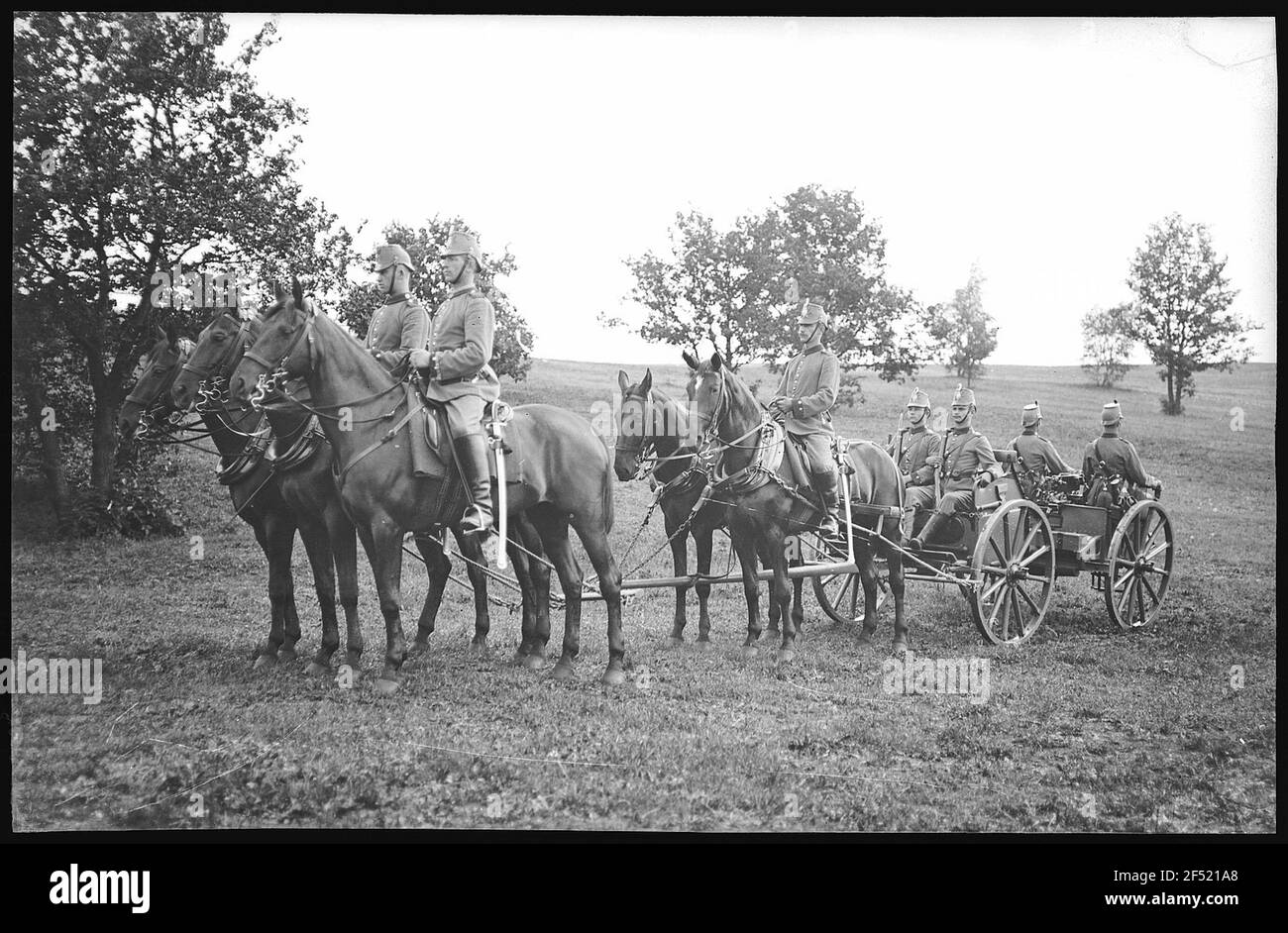 12 regiment royal artillery hi-res stock photography and images - Alamy