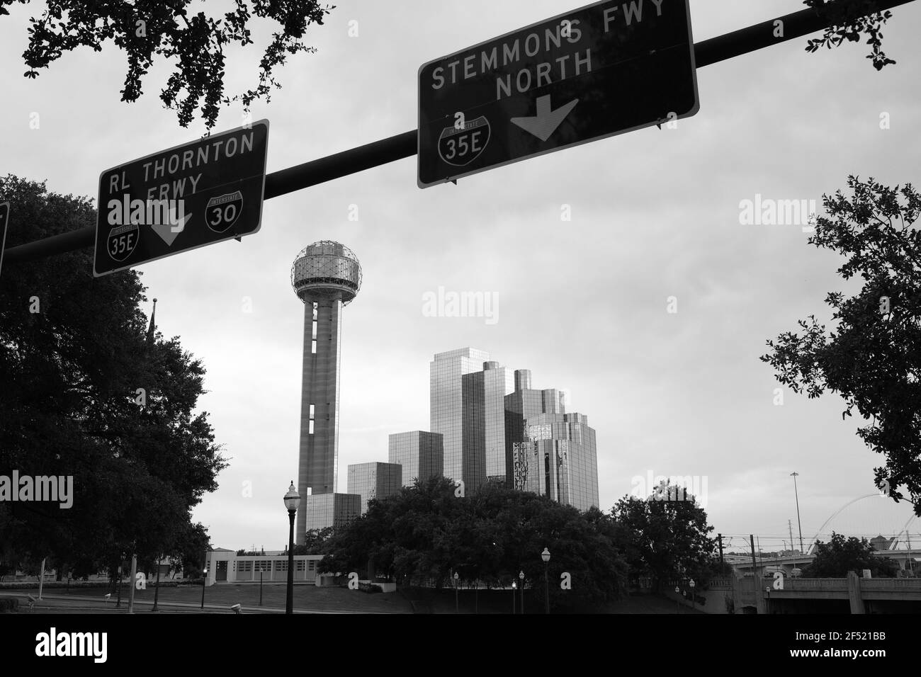 Dallas, TX, USA - 09 05 2020: Cityscape of iconic Buildings of Dallas ...