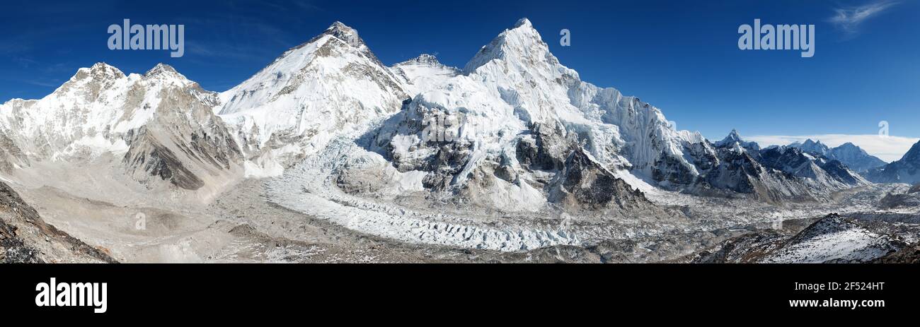 Beautiful view of mount Everest, Lhotse and nuptse from Pumori base ...