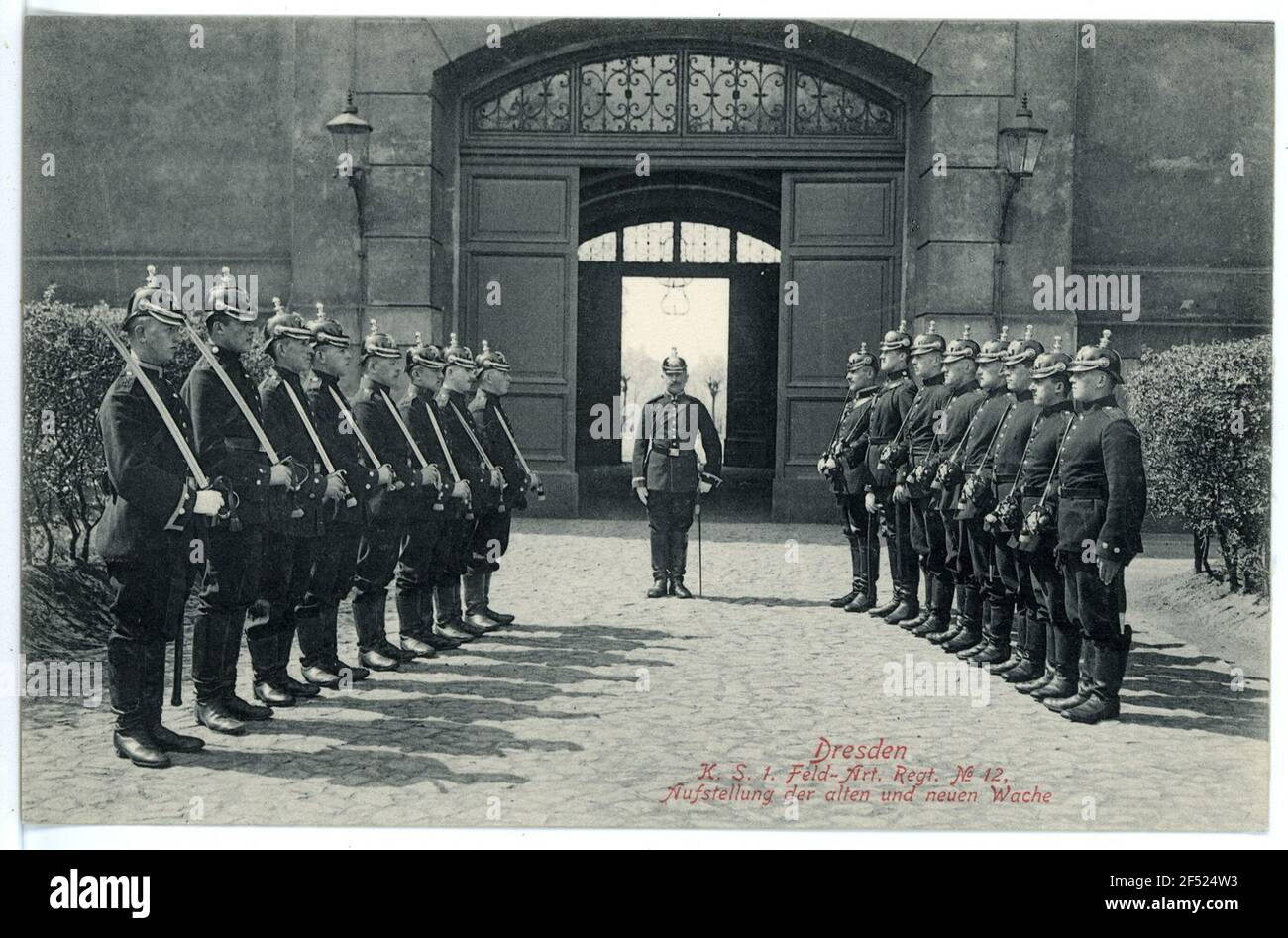 12 regiment royal artillery hi-res stock photography and images - Alamy