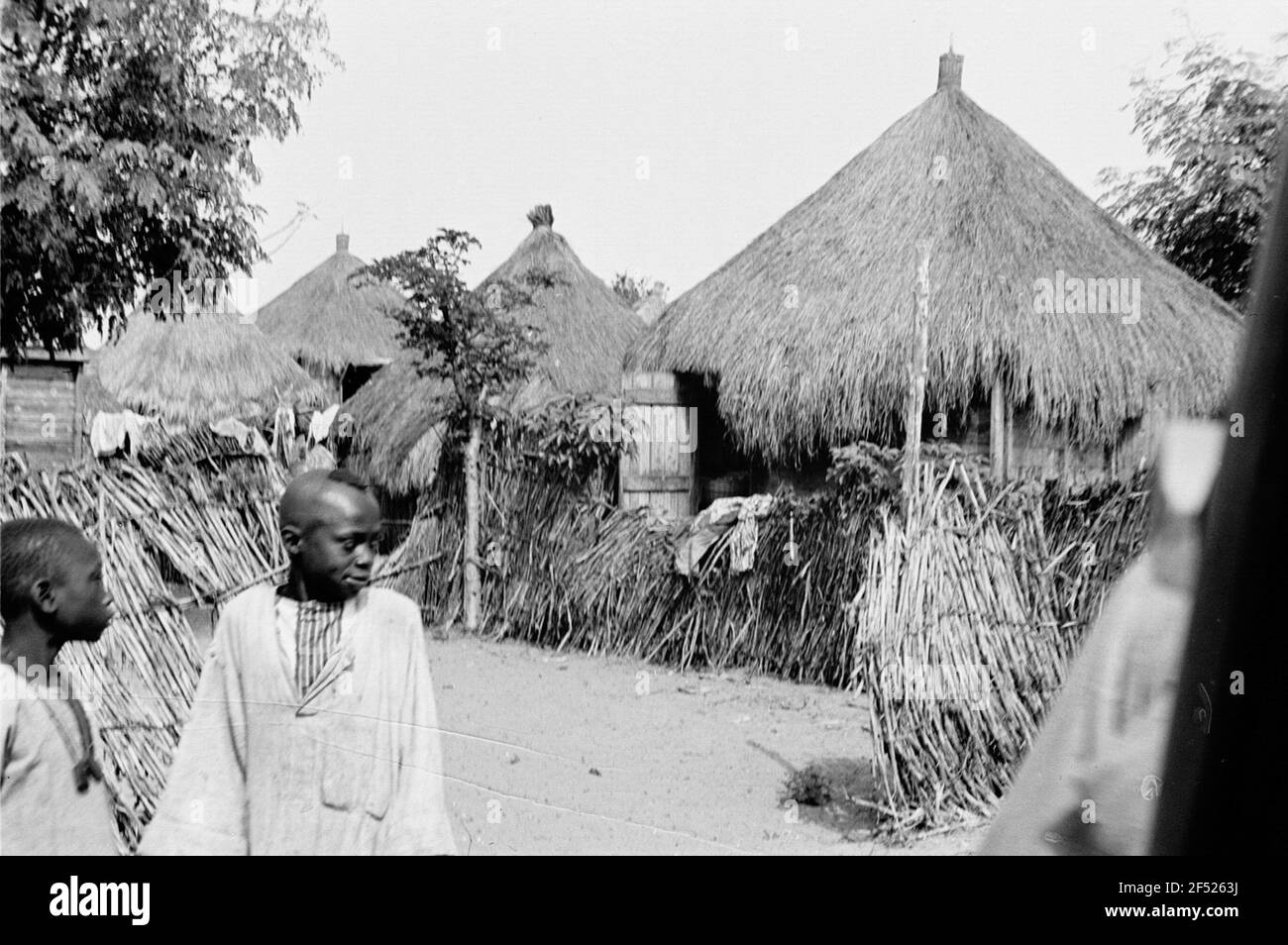 Travel photos Senegal. Huts of the village and locals. View with two ...