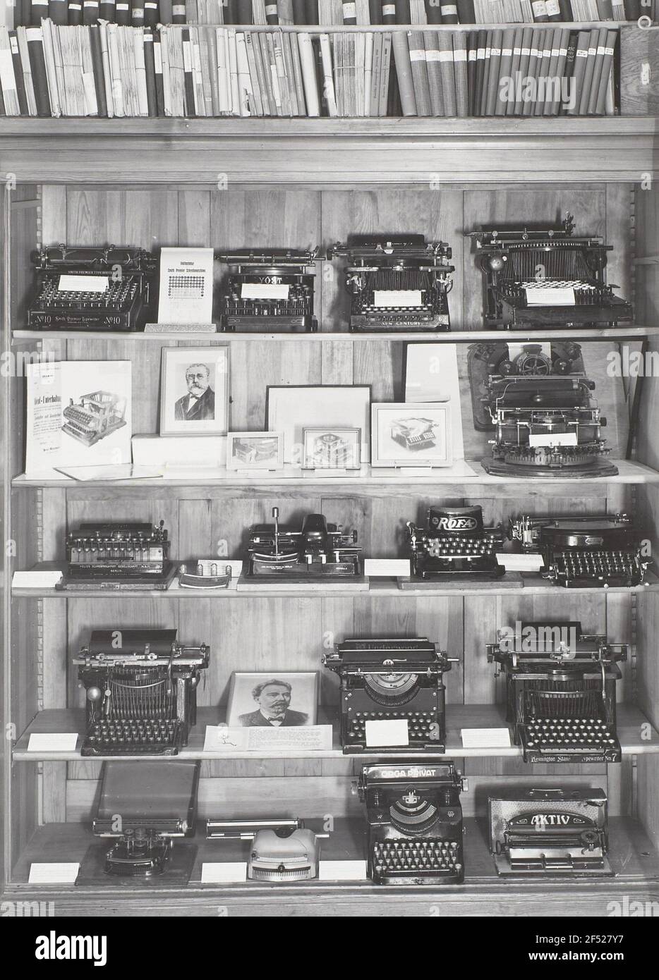 Stenographic High Resolution Stock Photography and Images - Alamy