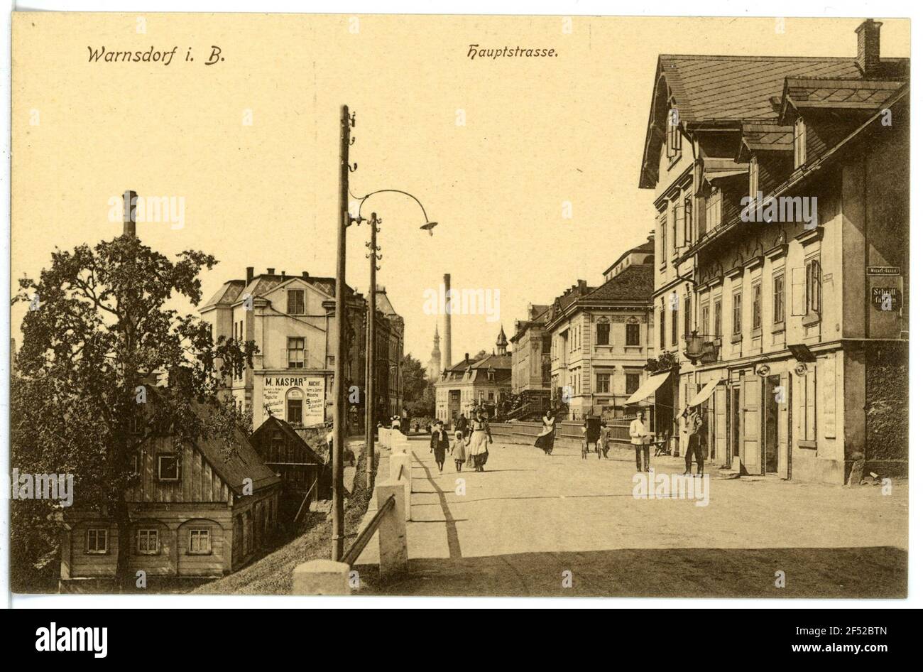 Rural houses road Cut Out Stock Images & Pictures - Alamy