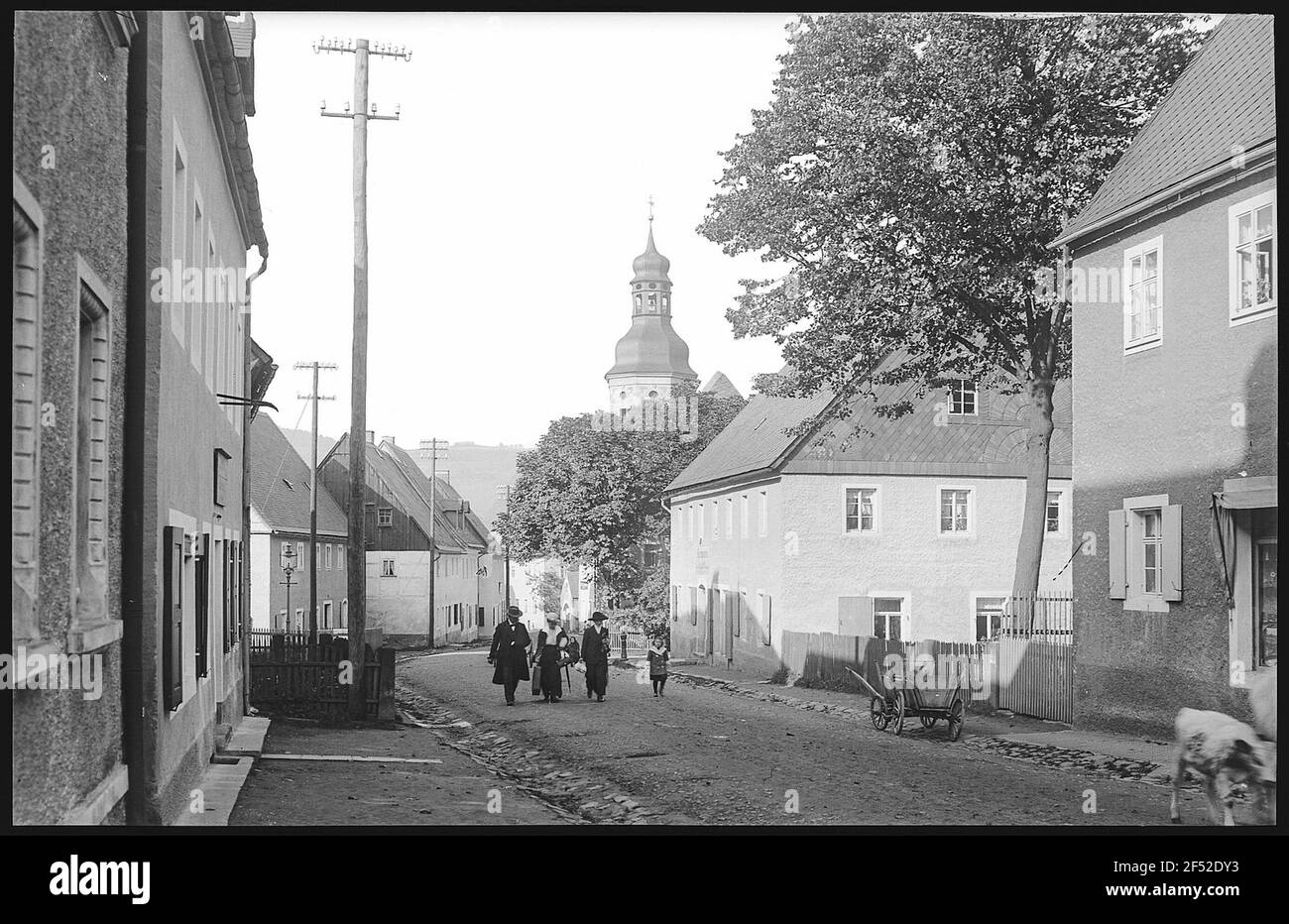 Roadway landmarks Black and White Stock Photos & Images - Alamy