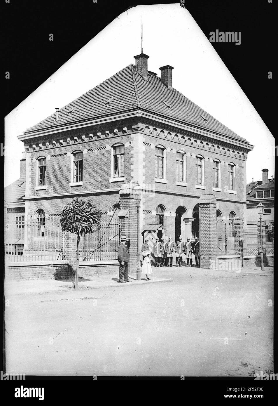 Borna. Regiment house with guard of K. S. Carabinier regimem Stock ...