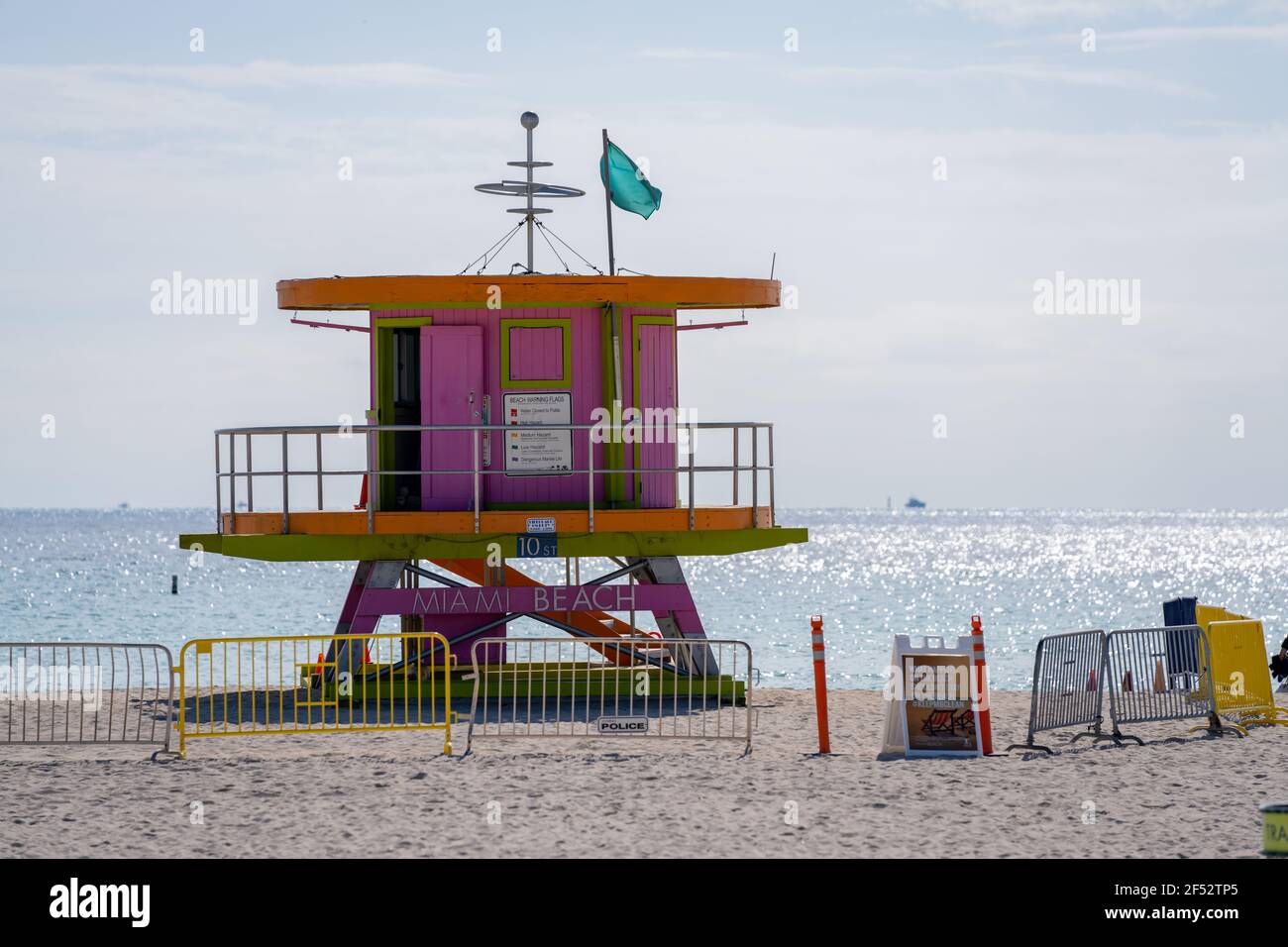 Miami Beach colorful lifeguard stand Stock Photo - Alamy