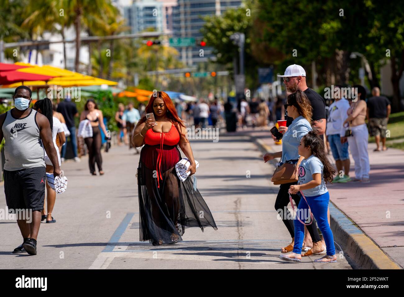 Miami Beach Spring Break scene March 2021 Stock Photo - Alamy