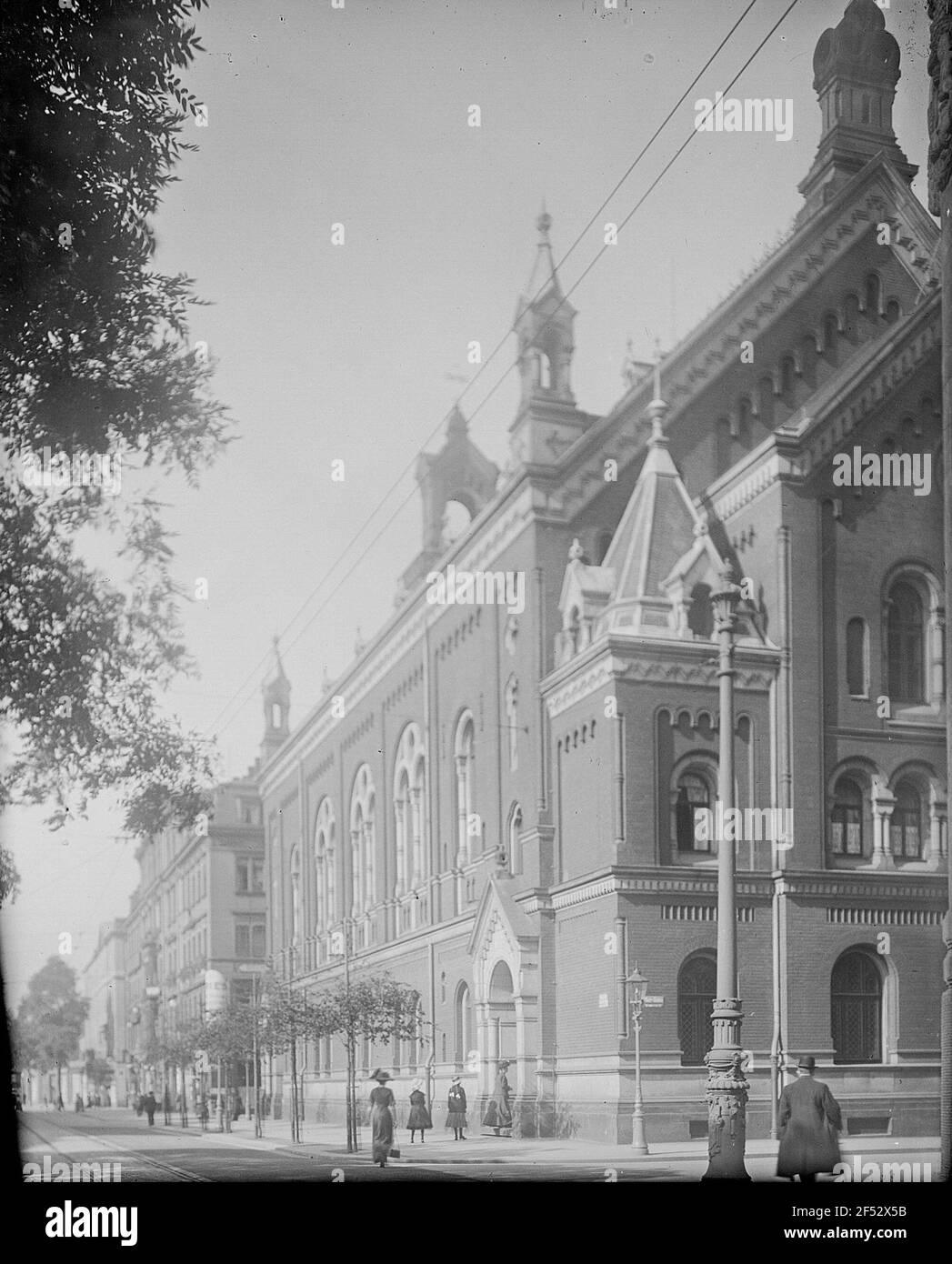 Minimalist church design Black and White Stock Photos & Images - Alamy