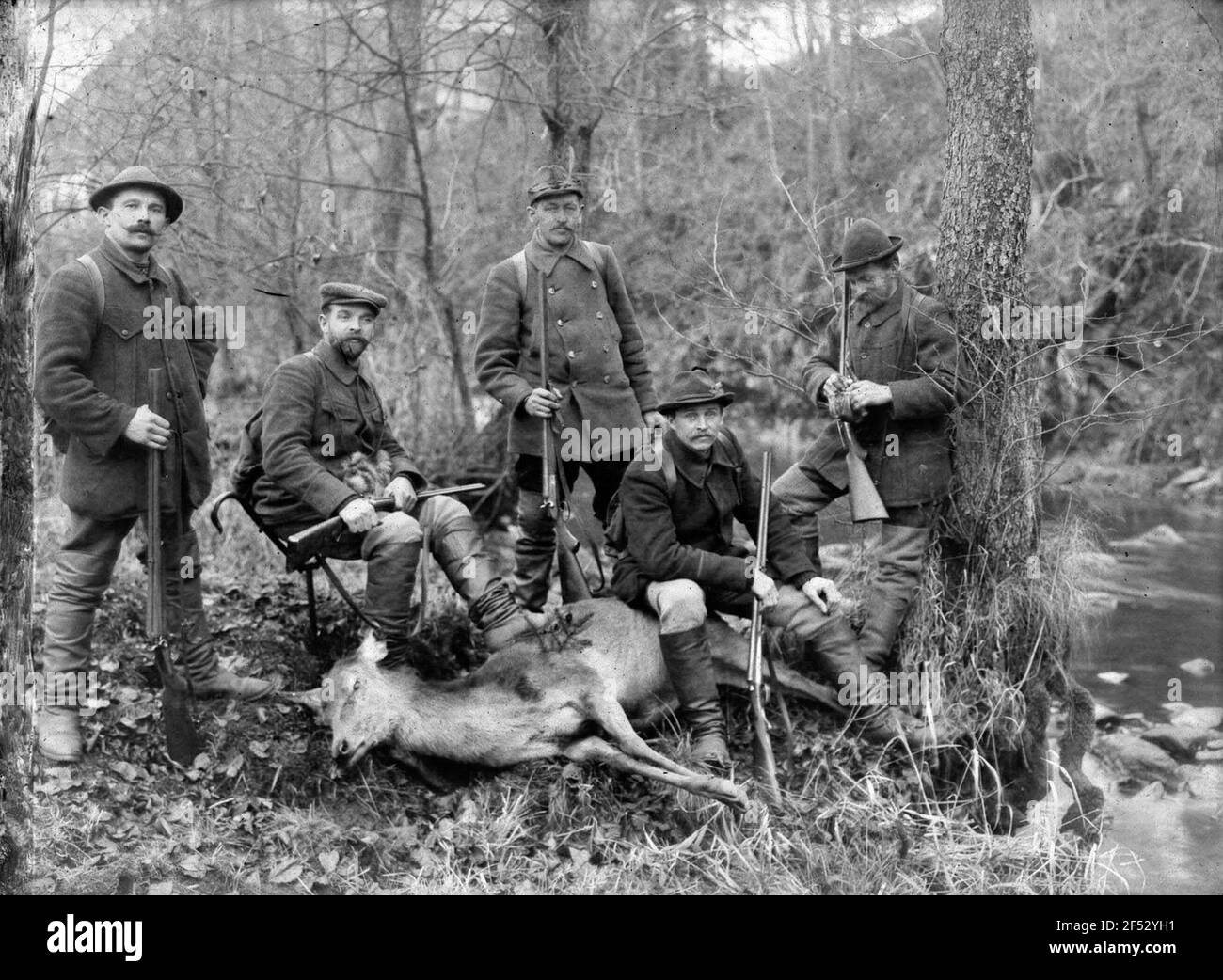 Hunting bow Black and White Stock Photos & Images - Alamy