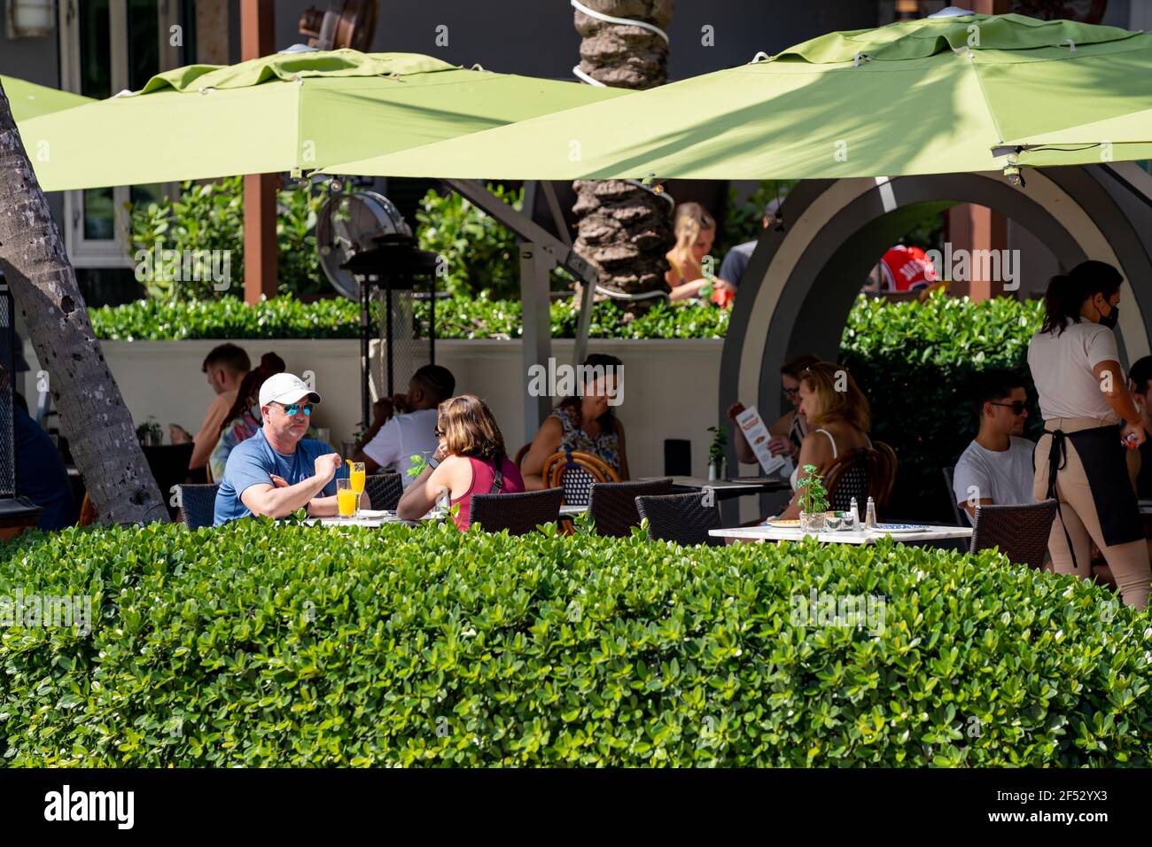 Spring break miami beach hi-res stock photography and images - Alamy