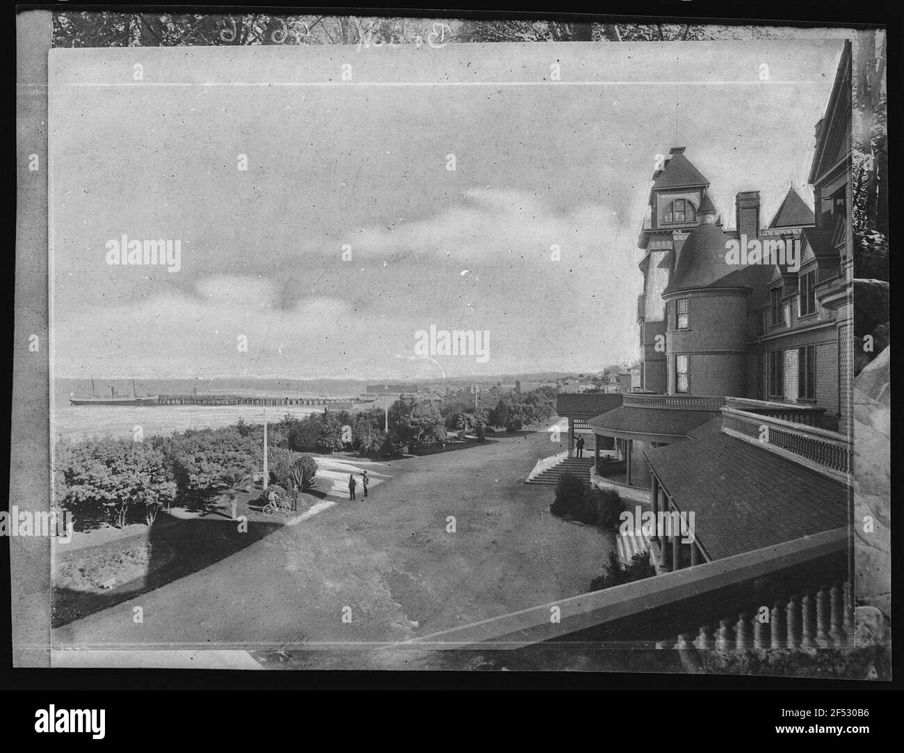 Round features Black and White Stock Photos & Images - Alamy