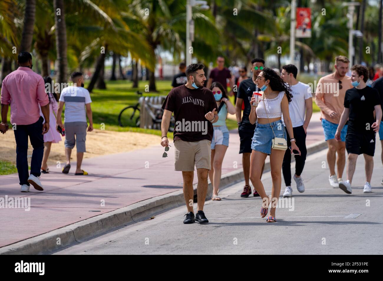 Crowds arrive in Miami Beach Spring Break 2021 Stock Photo - Alamy