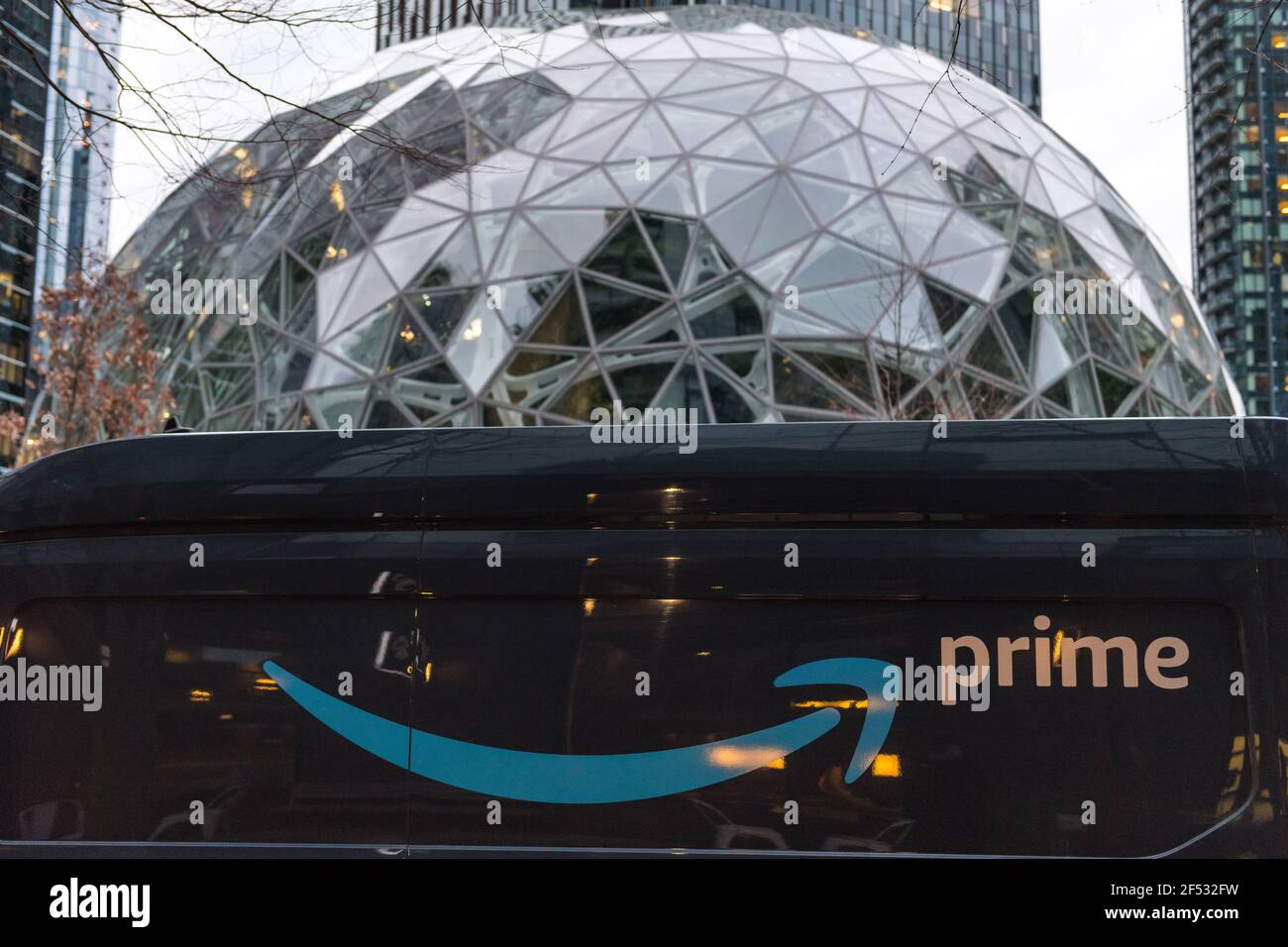 South lake union hi-res stock photography and images - Alamy