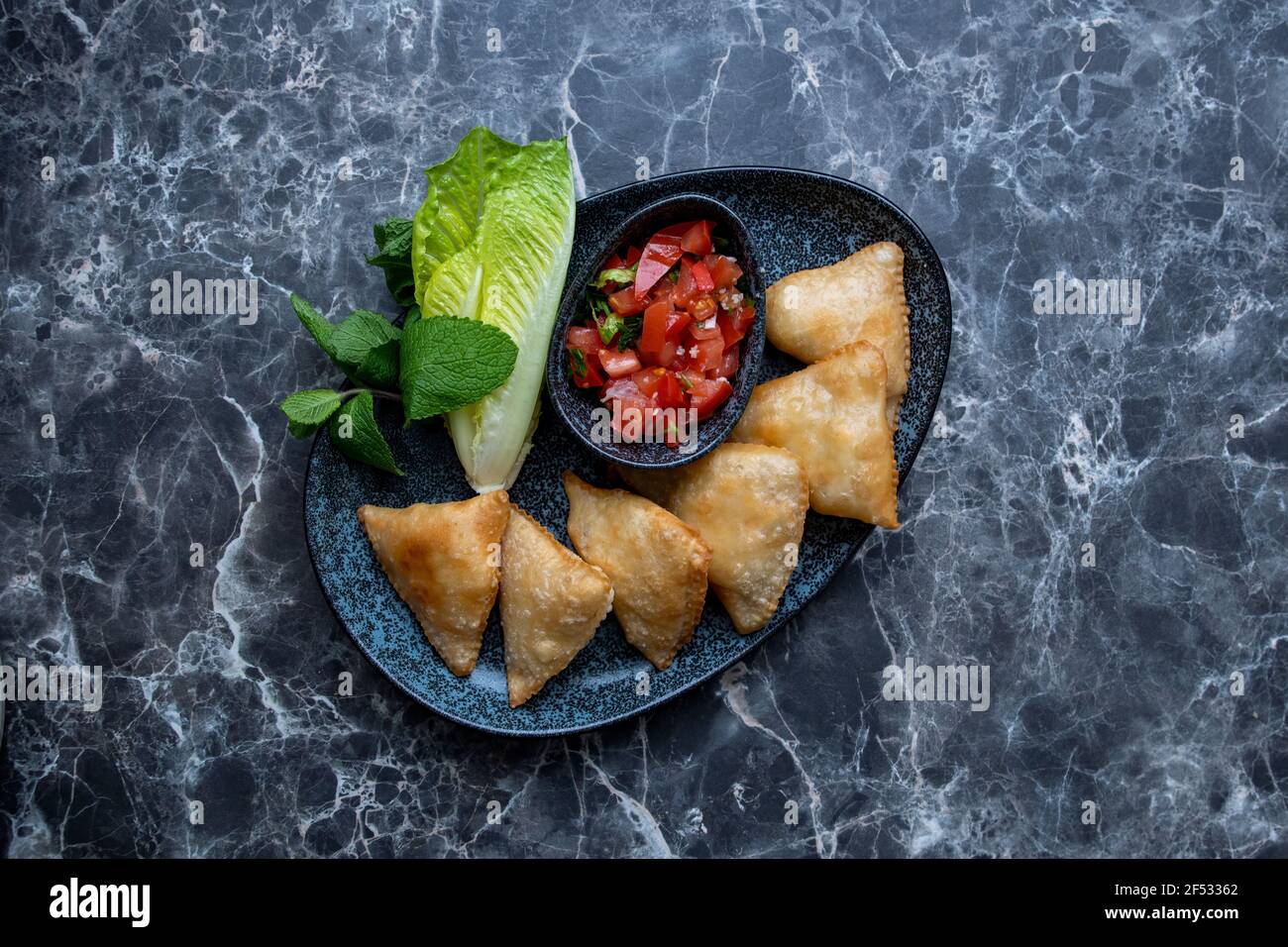 Beef samosa hi-res stock photography and images - Alamy