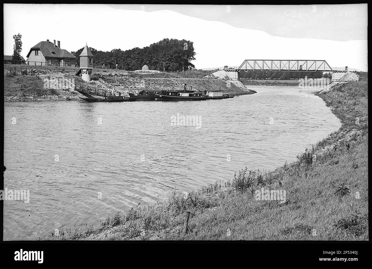 Torgau. Harbor with bridge and steamboat Stock Photo - Alamy
